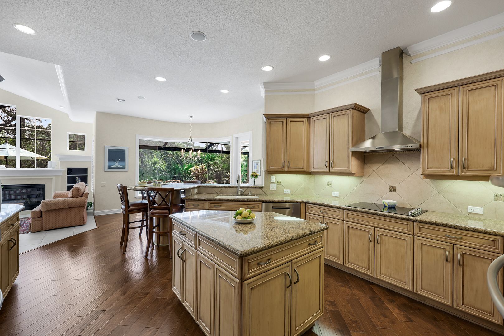 12531 Collier's Reserve Dr, Naples, FL 34110